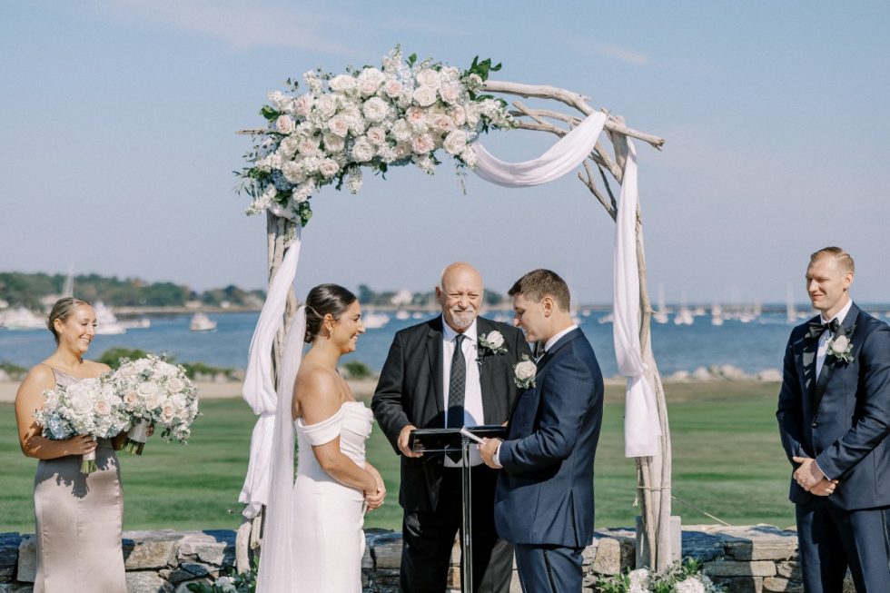 Floral Design Ideas Inspired by the Beauty of Coastal New England ...